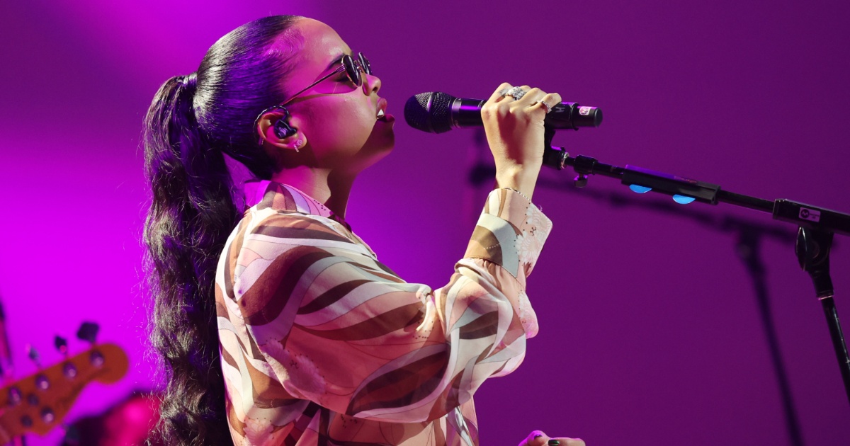 American singer H.E.R to perform at MDLBEAST Soundstorm 2023