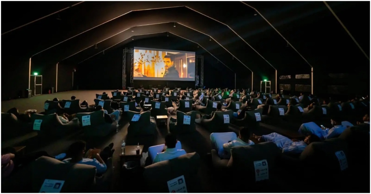 There's a new seaside cinema in the Eastern Province - but not for long